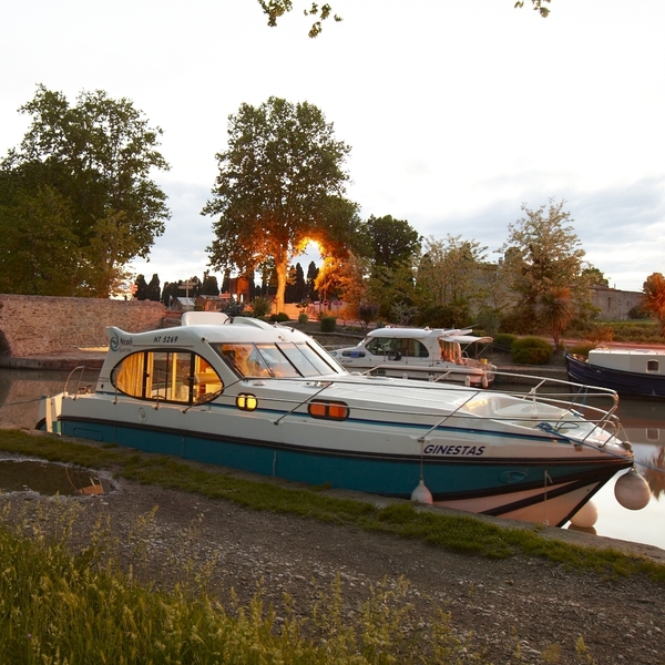 Cavan Class, 4-6 berth boat | Carrickcraft